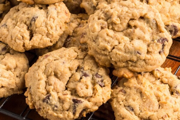 75 Handheld Desserts That Prove Big Things Come in Small Packages ...