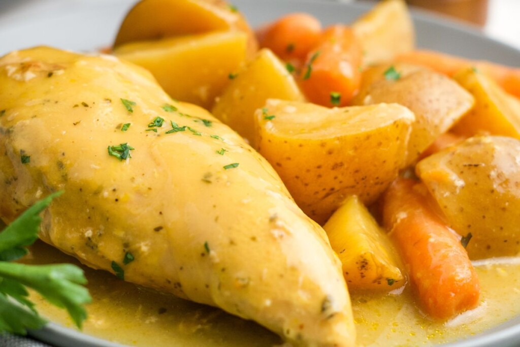 46 Easy, Delicious Chicken Dinner Recipes the Whole Family Will Love ...
