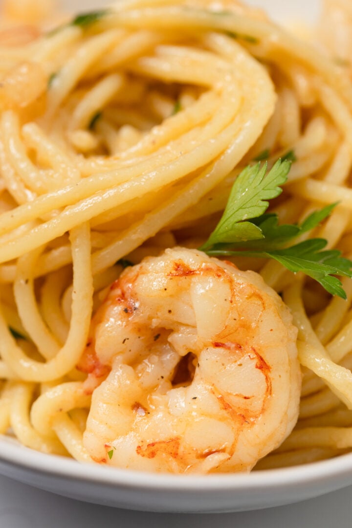 Easy Garlic Shrimp Pasta - Kitchen Divas