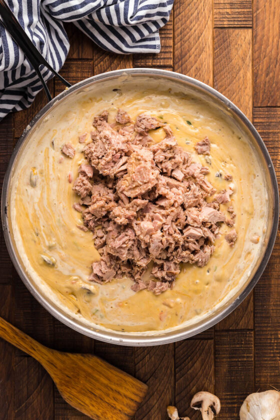 Easy Cheesy Tuna Casserole - Kitchen Divas