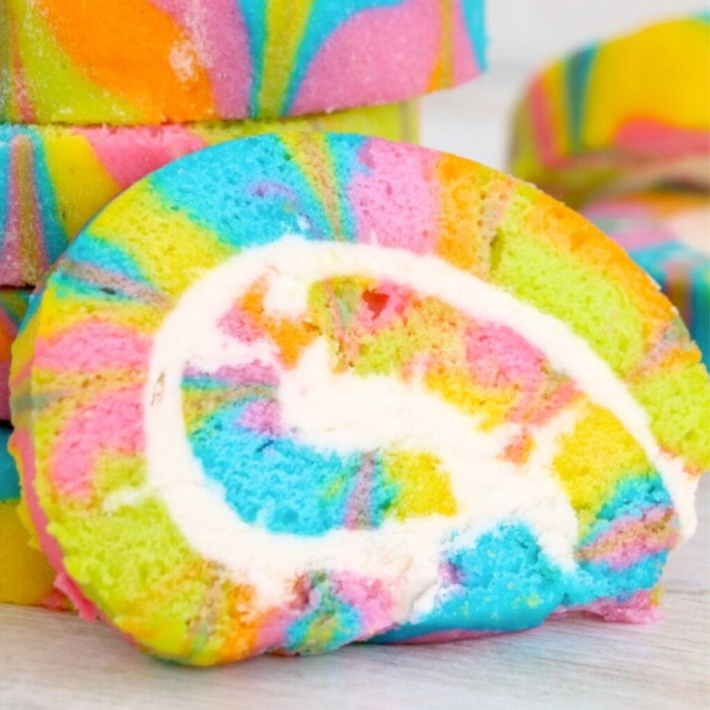 How to Make Cake Roll with Box Cake Mix - Kitchen Divas
