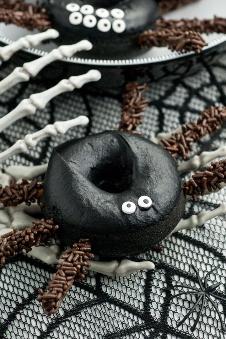 Halloween Spider Donuts - Kitchen Divas