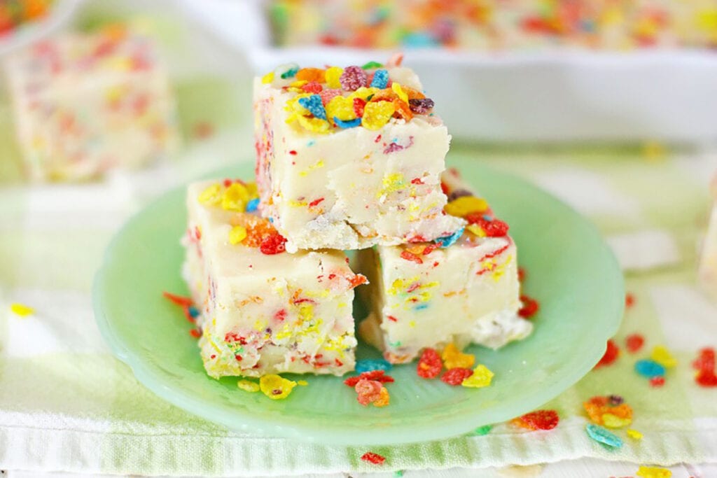 Fruity Pebbles Fudge - Kitchen Divas