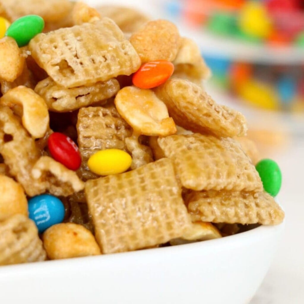 Cheddar Chex Mix - Kitchen Divas