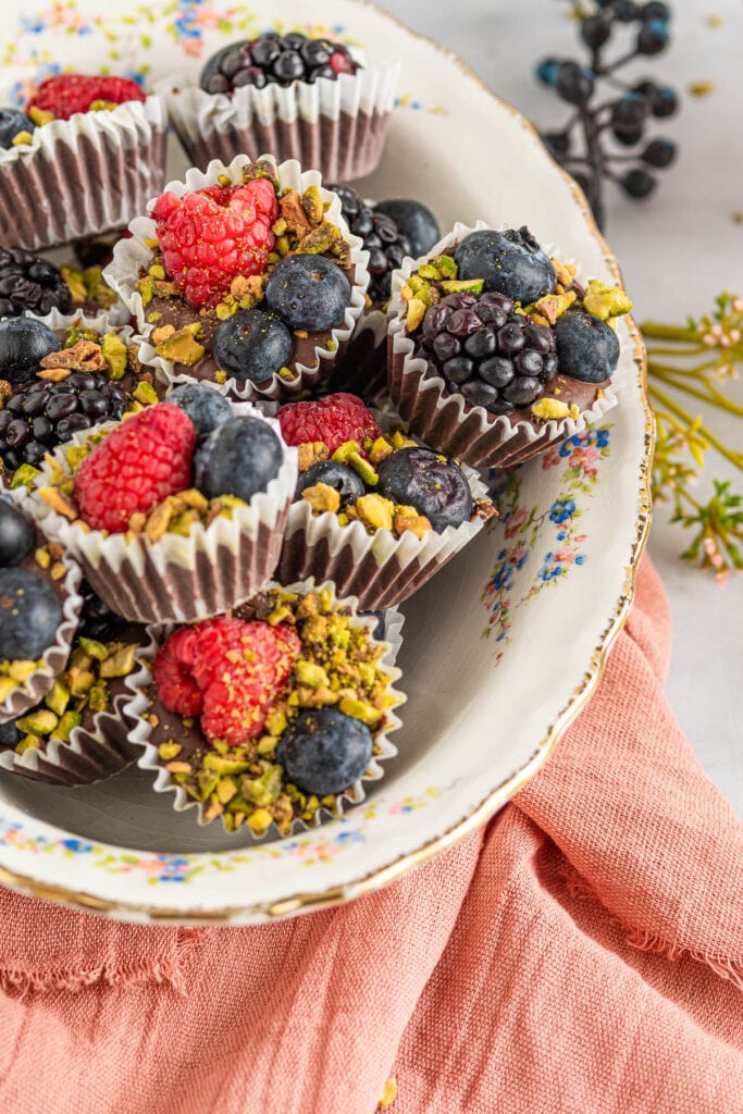 Chocolate Berry Cups - Kitchen Divas