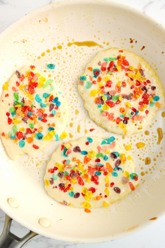 Fruity Pebbles Pancakes - Kitchen Divas