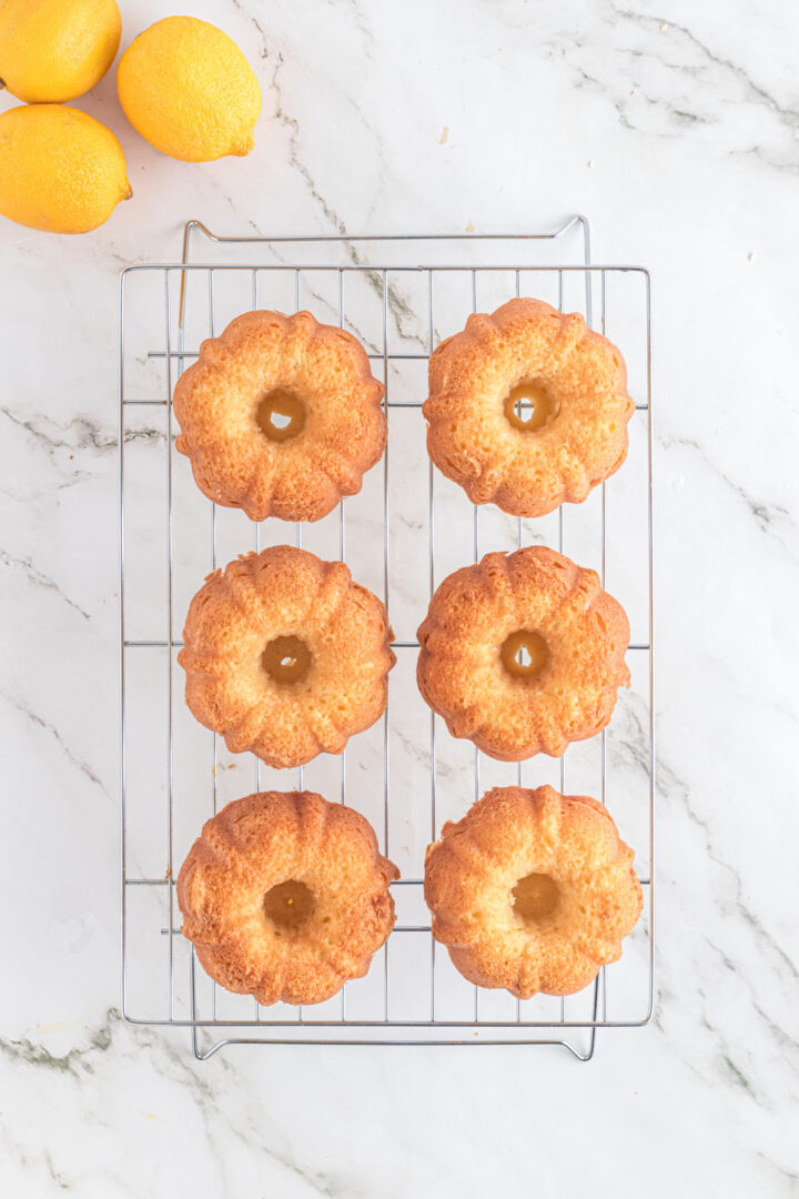 Mini Lemon Bundt Cakes Kitchen Divas