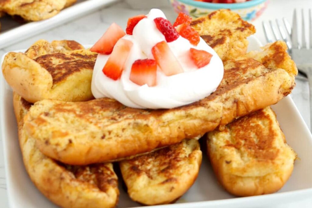 22 Delicious French Toast Recipes You Will Love - Kitchen Divas