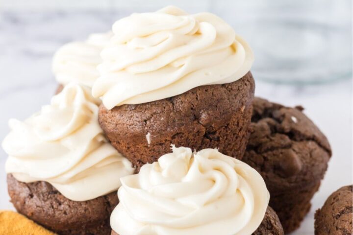 77 Handheld Desserts - No Utensils Required! - Kitchen Divas