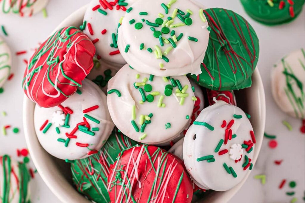 44 Christmas Chocolate Recipes For a Holly, Jolly Holiday Season ...