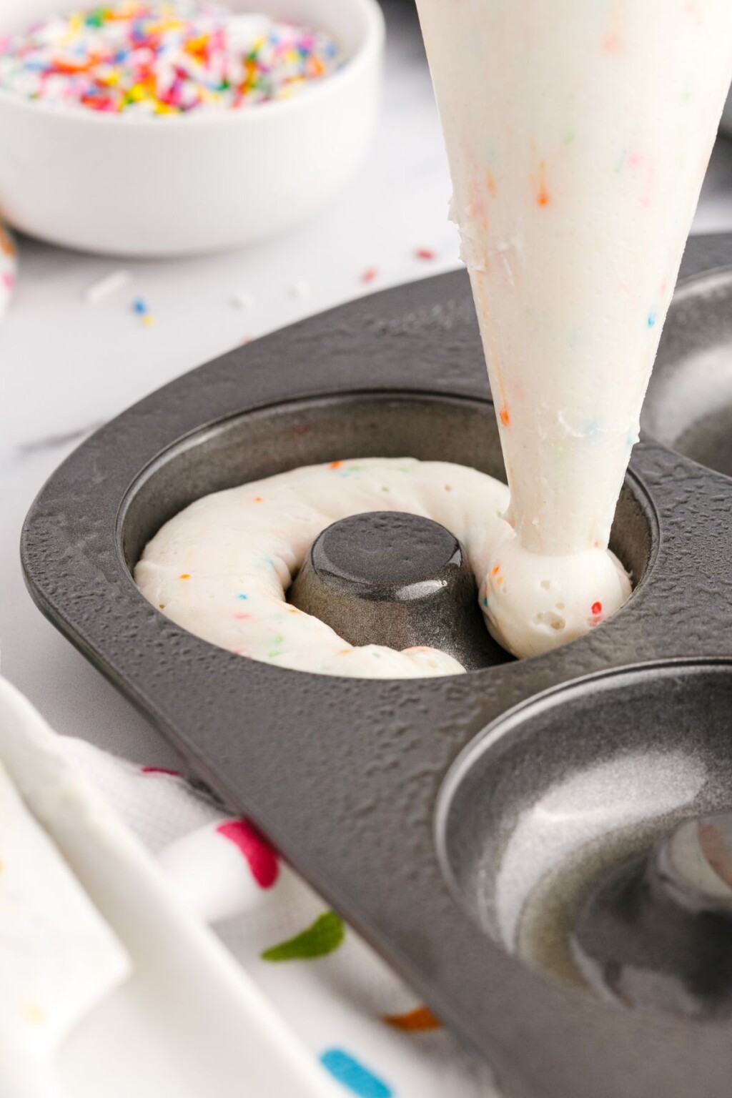Easy Cake Mix Donuts - Kitchen Divas