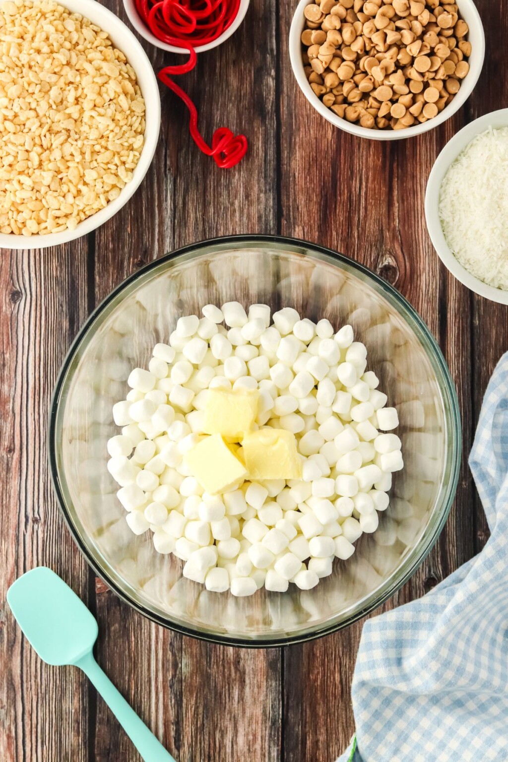 Rice Krispie Hay Bales - Kitchen Divas