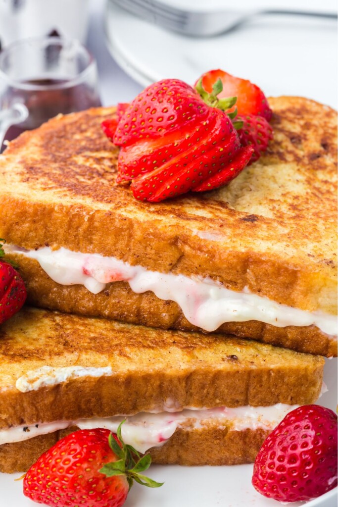 French Toast With Strawberries And Cream Cheese - Kitchen Divas