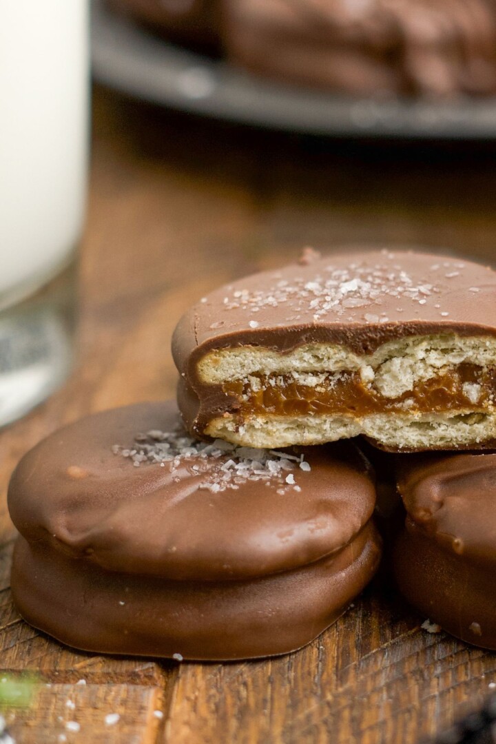 Chocolate Covered Ritz Crackers - Kitchen Divas
