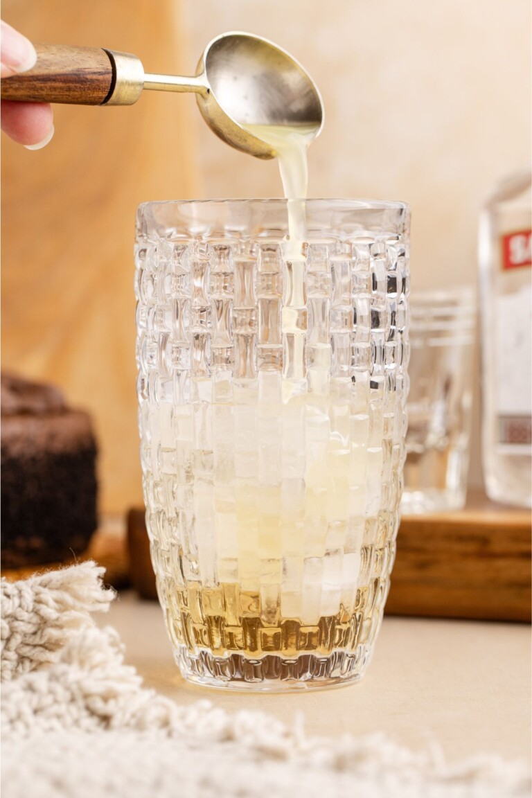 Chocolate Cake Shot - Kitchen Divas