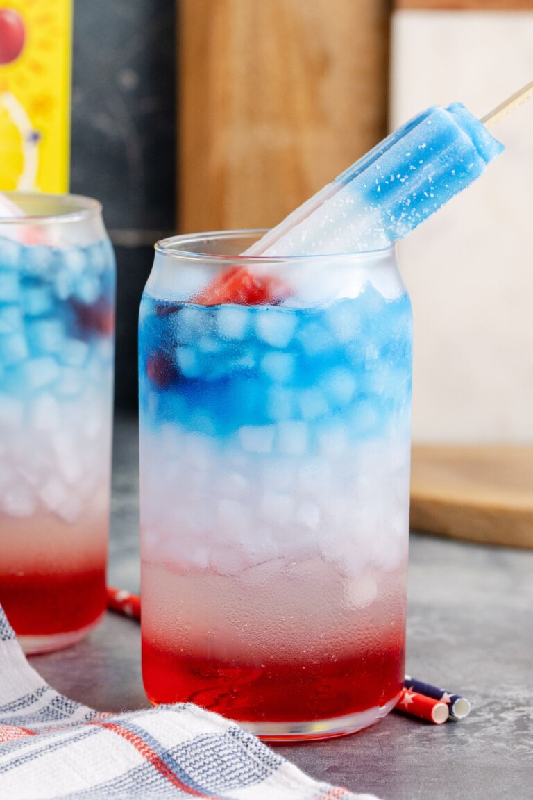 Bomb Pop Cocktail - Kitchen Divas