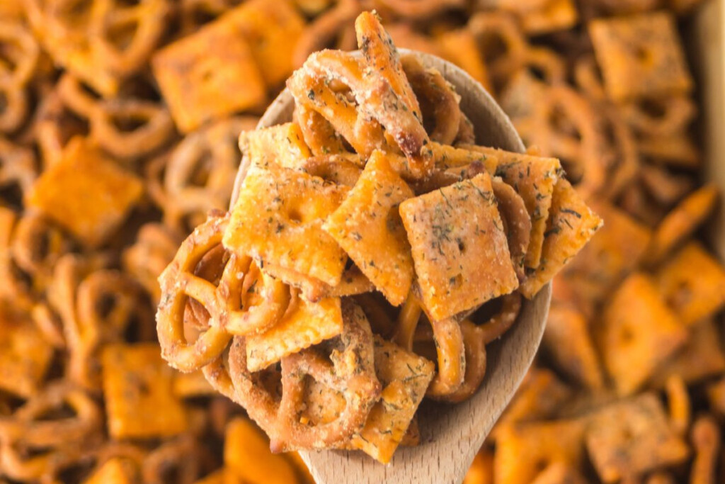 18 Snack Mix Recipes You'll Serve for Every Occasion - Kitchen Divas