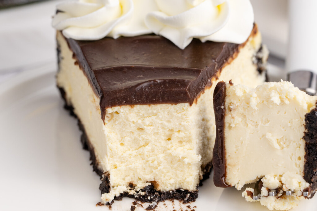 42 Irresistible Cheesecake Recipes for Your Rotation - Kitchen Divas