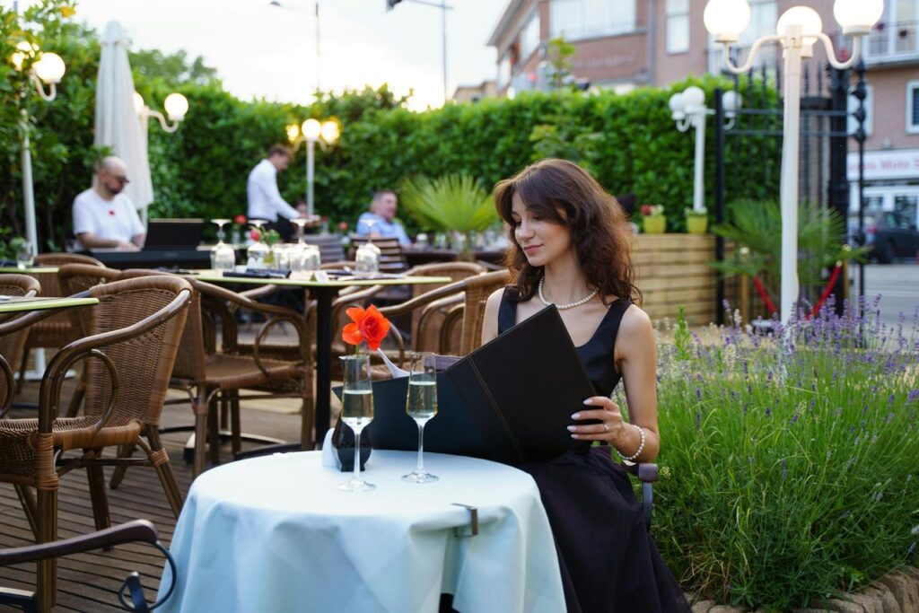 Why 3 Out of 4 Canadians Have Stopped Eating Out, and the Restaurant ...