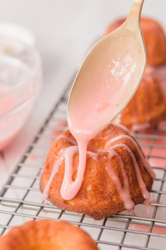 Mini Pound Cakes with Strawberry Glaze - Kitchen Divas